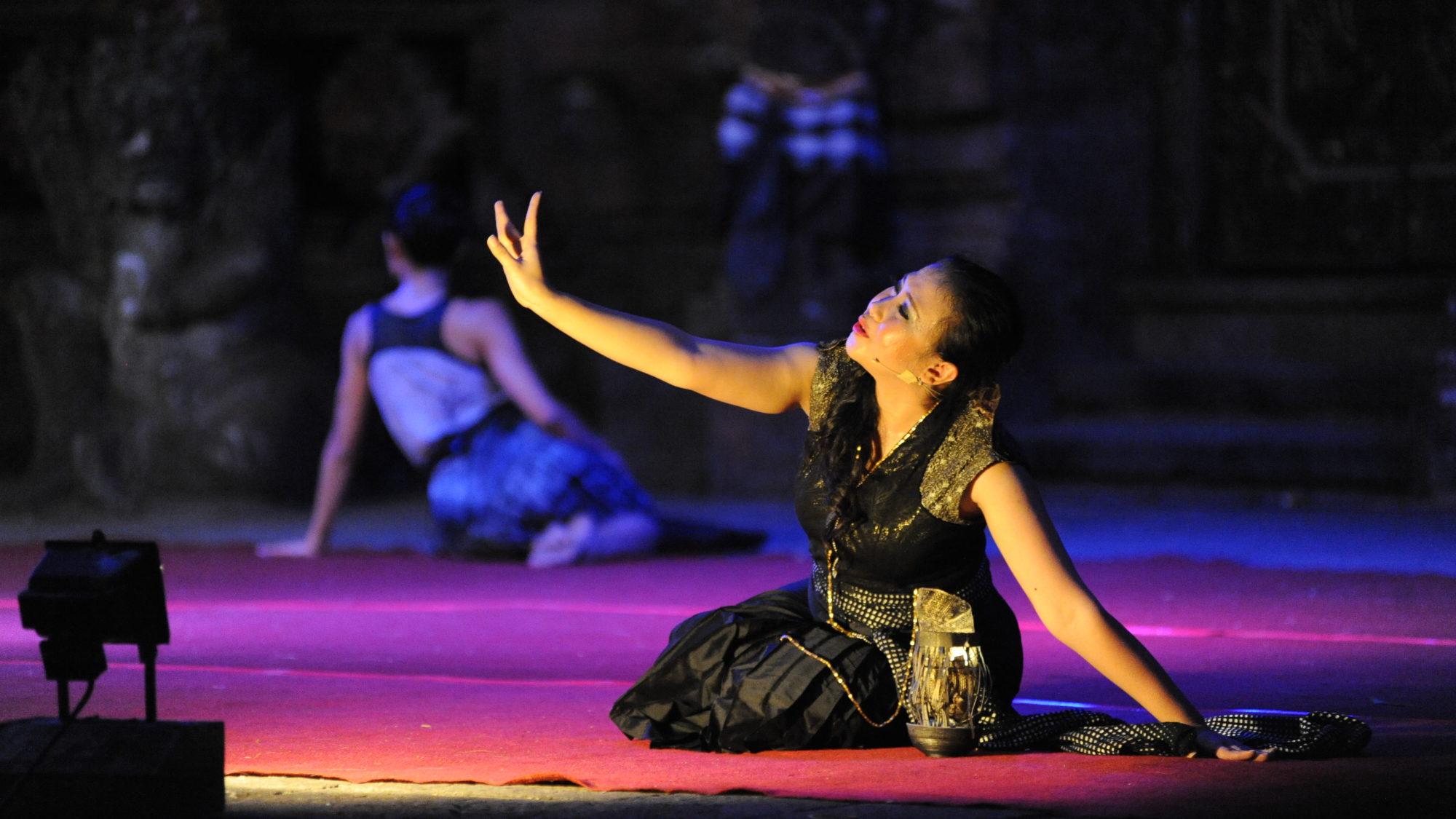 EUROPALIA presents: Peni Candra Rini & Ade Suharto with ‘Ontosoroh ...