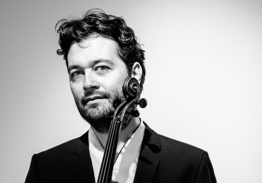 Västerås Sinfonietta Conducted by Simon Crawford-Phillips with Lawrence ...